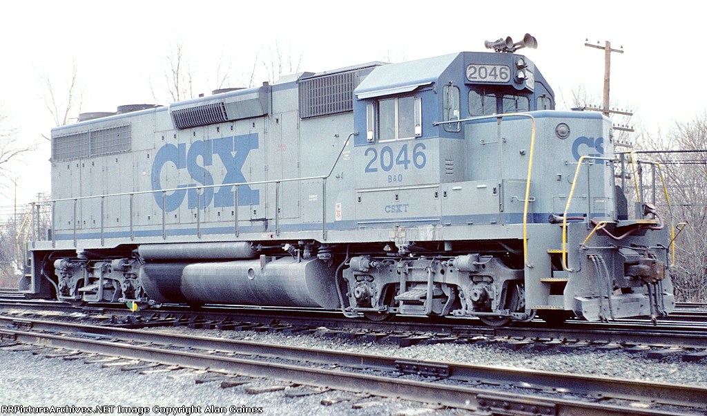CSX GP-38 2046